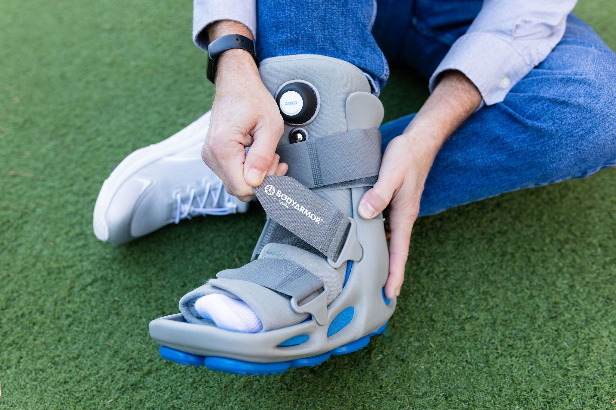 NEW Body Armor® Stirrup Walker | Walking Boot for Broken Toe – DARCO Direct